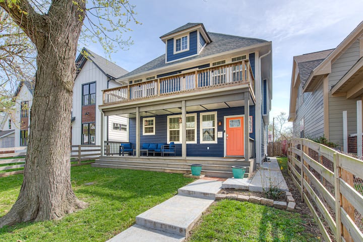 Spacious Home For Groups With Hot Tub In Indy - Indianapolis