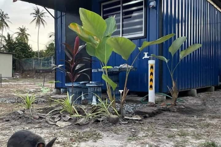 Cabin Biru - (Tepi Pantai) Aiz Homestay - Marang