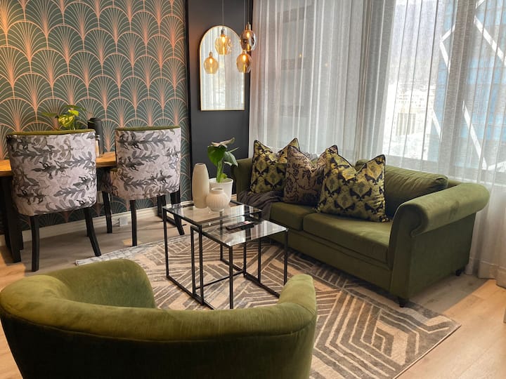 Aurora's Empress 1602 - Western Cape