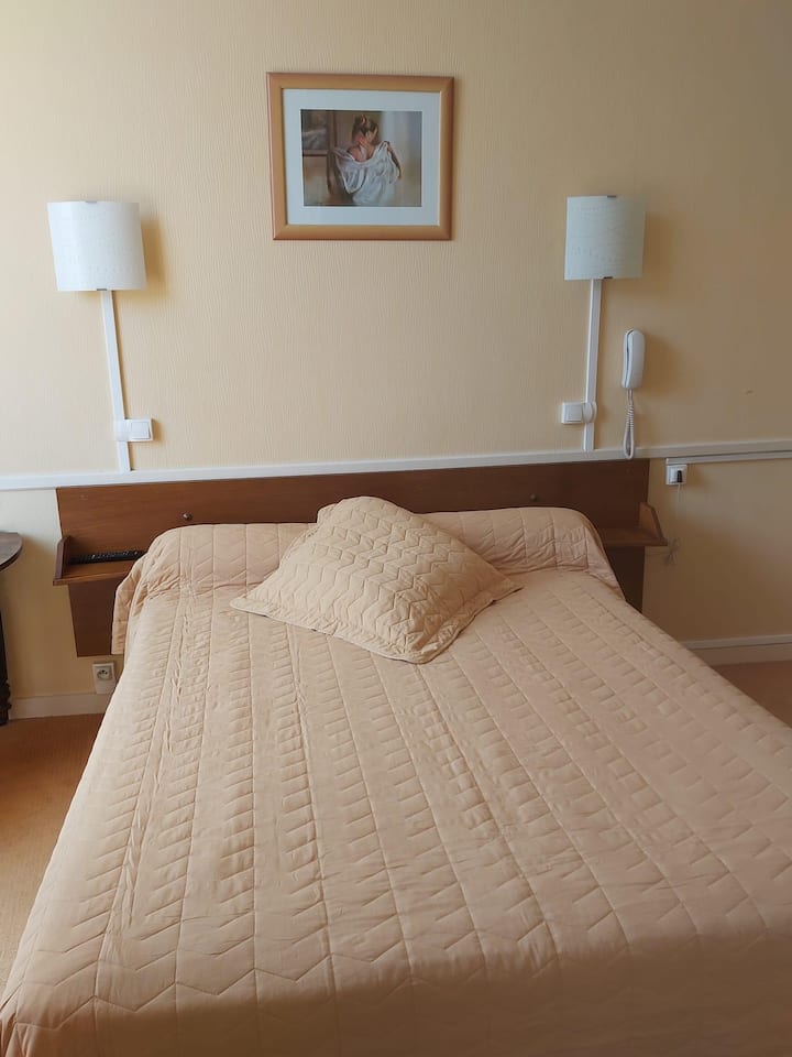 Chambre Pour Un Couple - Saint-Yrieix-la-Perche