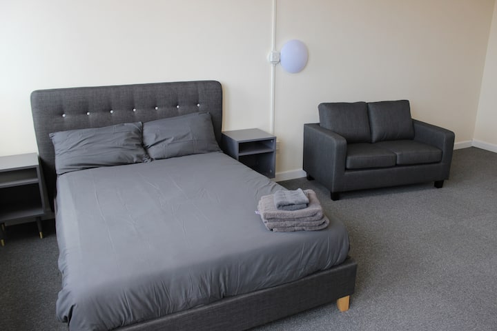 Superior En-suite Apartment 1 - Plymouth