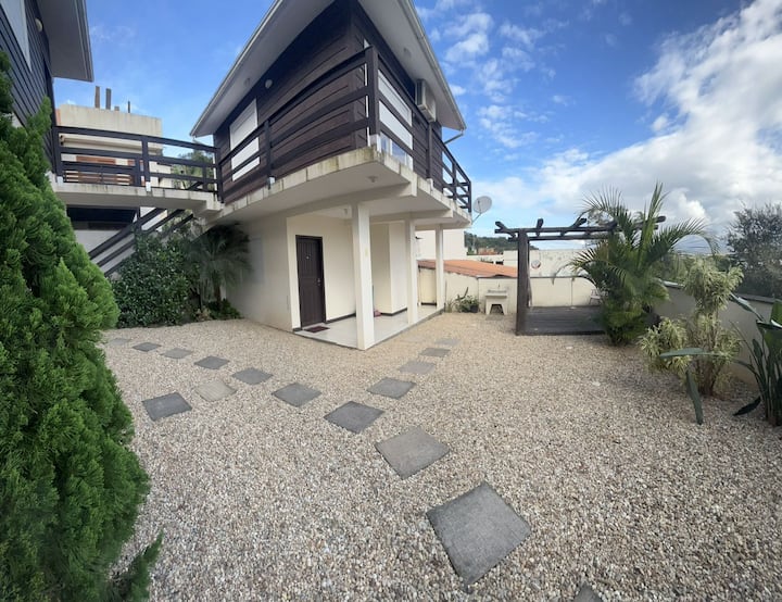 Jayloft 6 Kitnet Mobiliada Garopaba - Garopaba