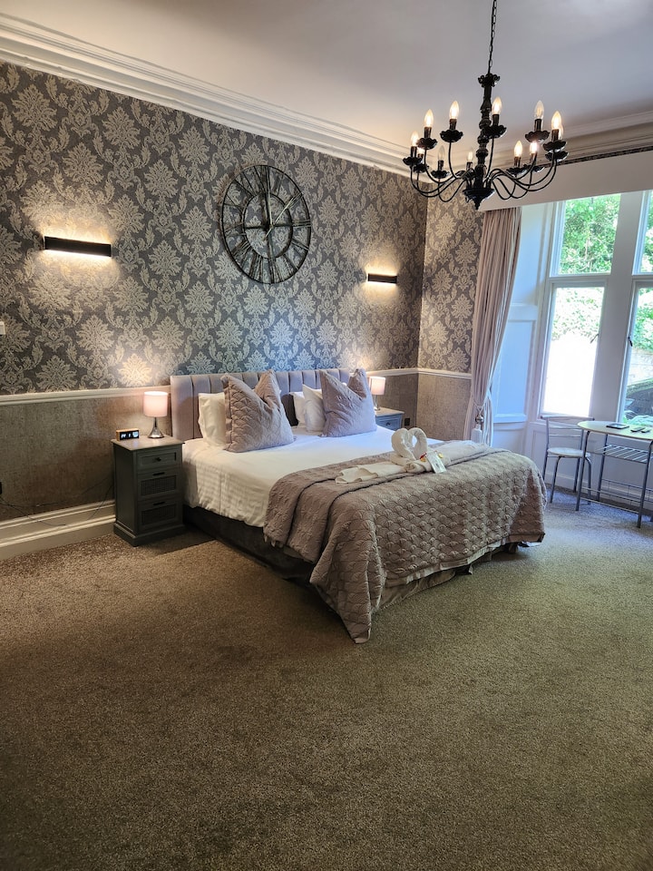 Mulgrave Country Cottage - Oak - Sandsend