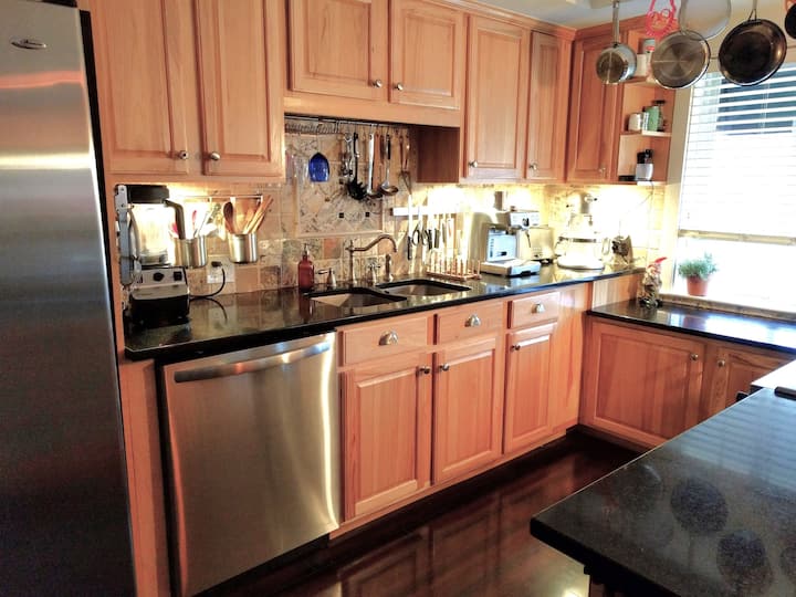 Cozy Apartment In Dntwn Fc-extended Stay/long Term - Fort Collins, CO