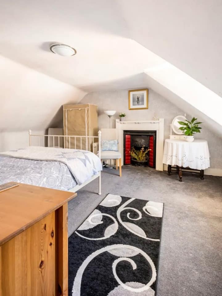 Castle Side Lodge Double Room - Inverness