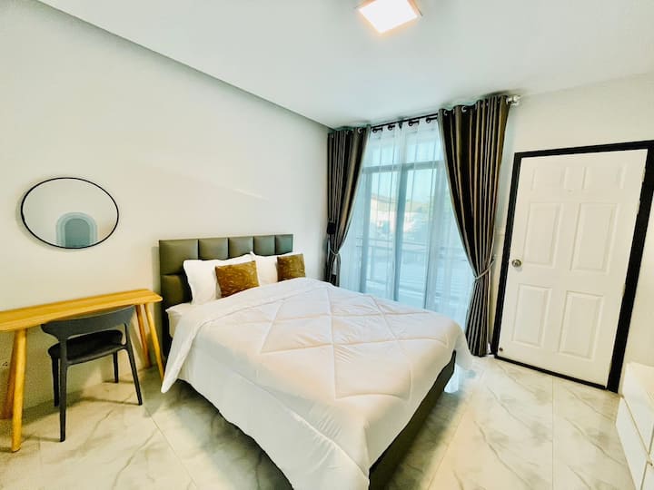 Airport Home 4 Bed Stay 8 Person - Chiang Mai