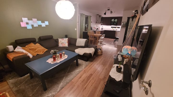 Hus I Bra Läge, Nära Till Gbg - Kungälv