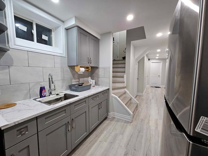 Hello Welcome To Our Mini Pad - Bradford, ON, Canada