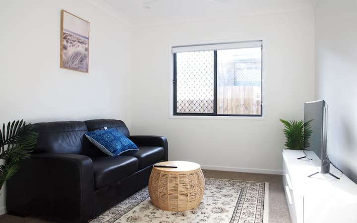 4 Bedroom House In Park Ridge - Brisbane