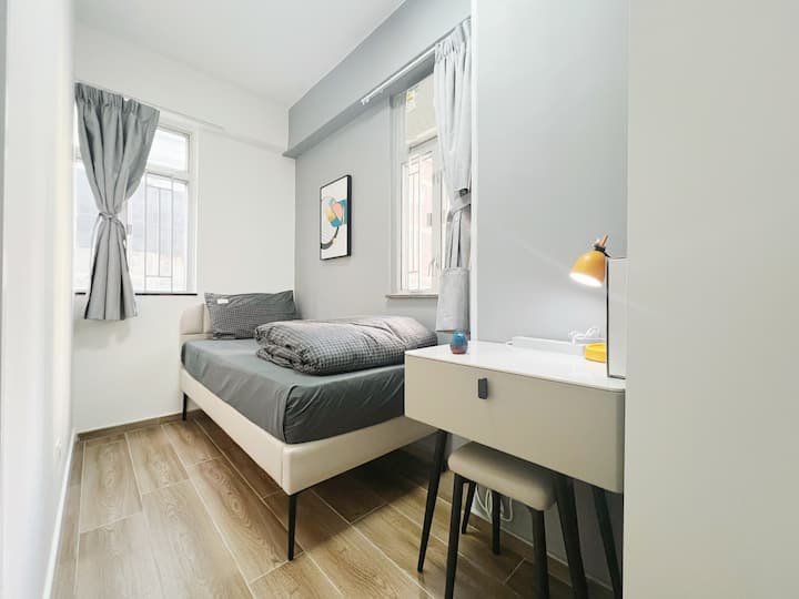 Co-living Window Single Room @ Hillwood Road Tst - Hong Kong