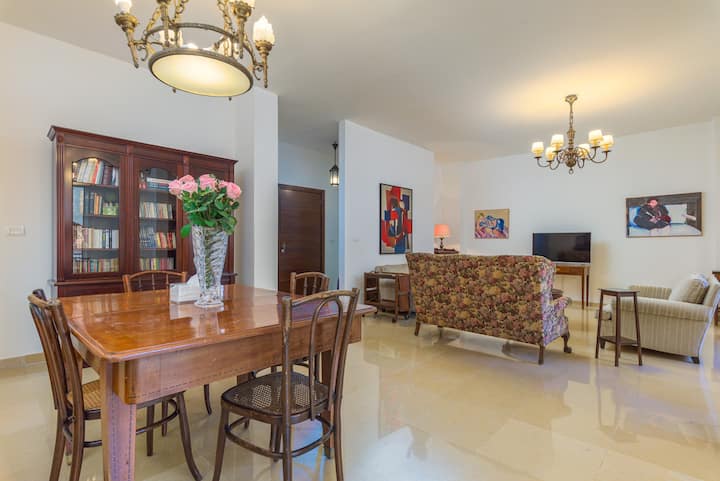 Ch® - Golden Getaway - 3br, Achrafieh - Beirut