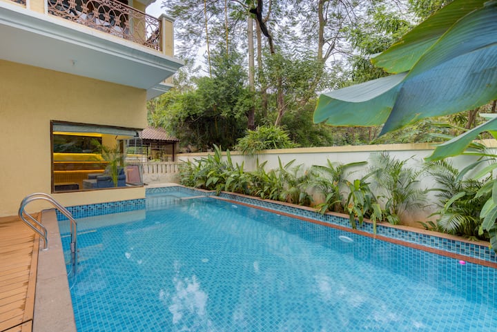 Luxury 4.5 Bhk Villa For Family With Private Pool - Goa