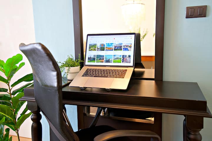 Quiet Bedroom, 500mwifi, 2tvs, 7-11,gym,water Park - Pattaya