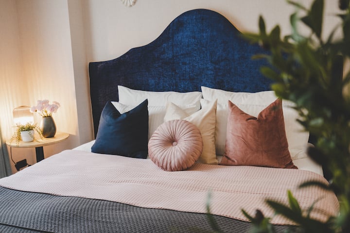 Quiet Bedroom, 500mwifi, 2tvs, 7-11,gym,water Park - Jomtien