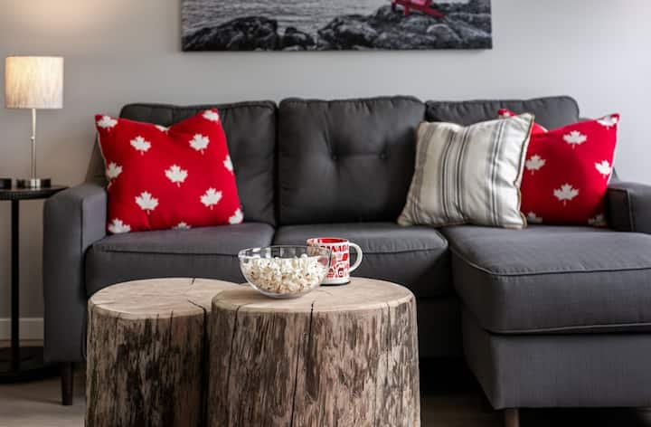 Lovely 2 Bedroom Suite Steps From The Beach - Saanich