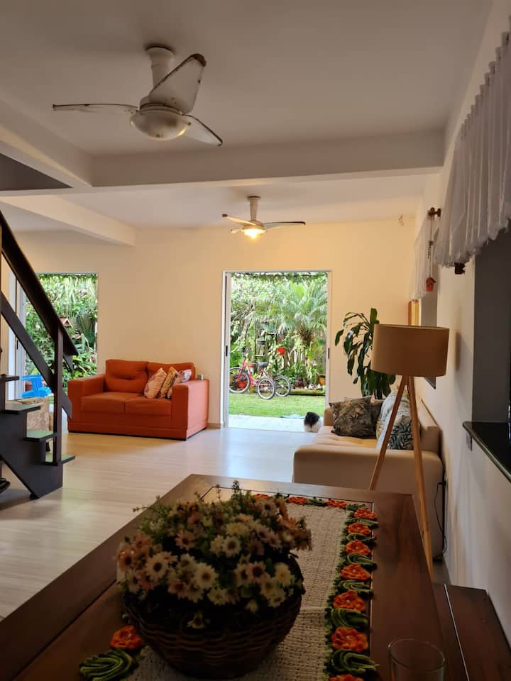 Casa Dos Pássaros Na Praia. - Matinhos