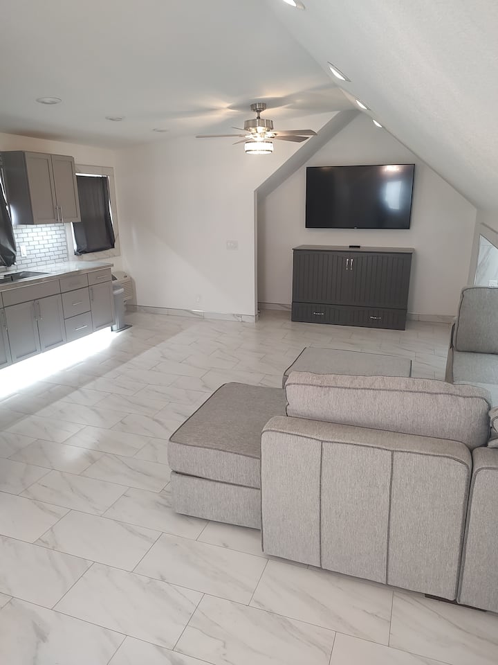 Close To Downtown/fairgrounds - Des Moines, IA