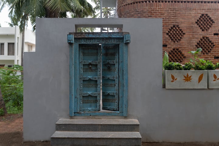 Alai The House @ Injambakkam Ecr - India