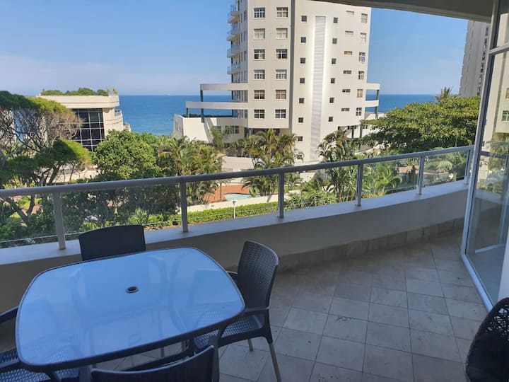 The Oysters Apartment - Umhlanga