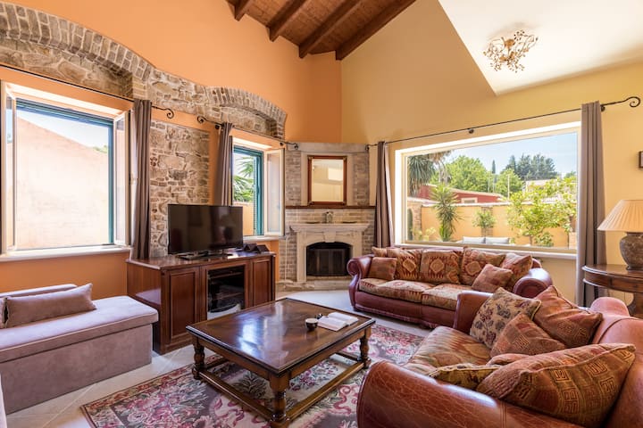 Moraitis Mansion Apartment With Garden & Bbq - Korfu