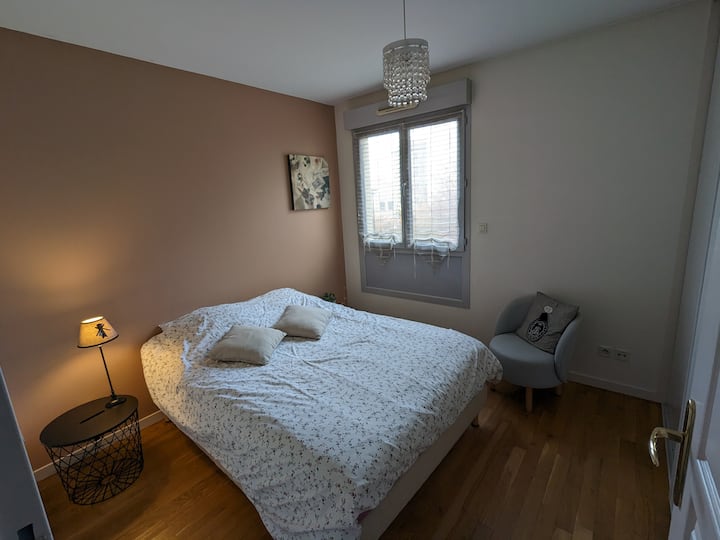 Appartement Proche Part-dieu, Avec Parking - Décines-Charpieu