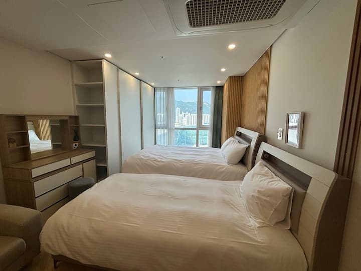 12[bexco Convention]패밀리트윈(3인)#무료주차#해운대 광안 밀락더마켓#35 - Busan