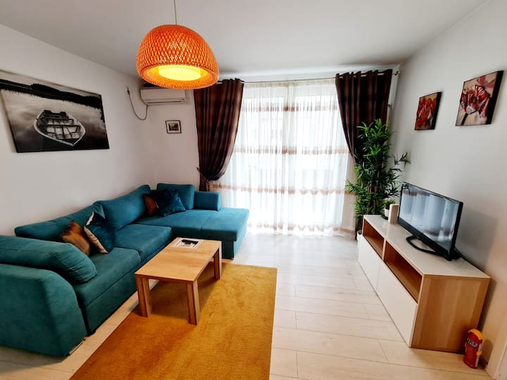 Downtown, Ideal For Longer Stays, Family Apartment - Bucharest