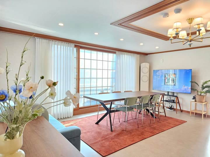 [논4] (논현역/강남/신사) 논현역 도보3분  방3개 욕실2개 4층 No Elevator - Seoul