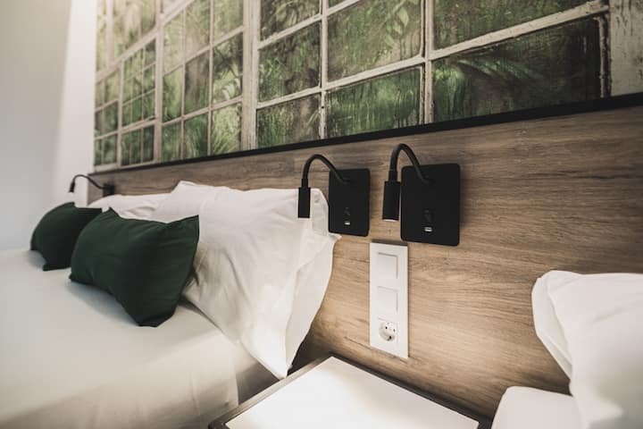 Double Superior Room With Cityview - Barcelona