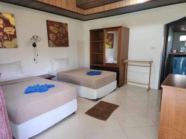 Lanta Mermaid Resort - ランター島