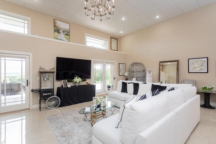 Smith Suite At The James Morgan - Harrisonburg, VA