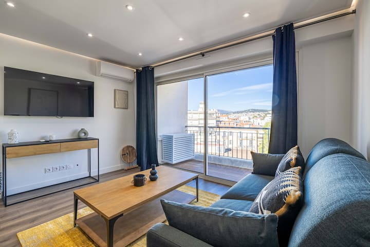 Beau Studio Au Centre De Cannes Avec Balcon - Cannes