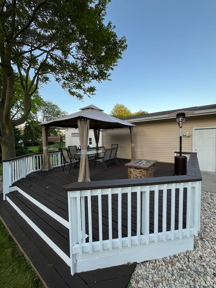 Eaa House Rental - Oshkosh, WI