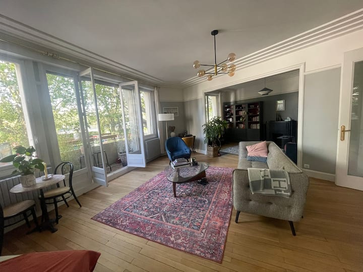 Beautiful, Spacious & Quiet 3bdr Apt (160m2) - Paris
