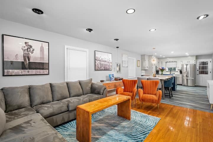 Chic, Modern & Cozy~walk To Train~free Parking Nyc - Yonkers, NY