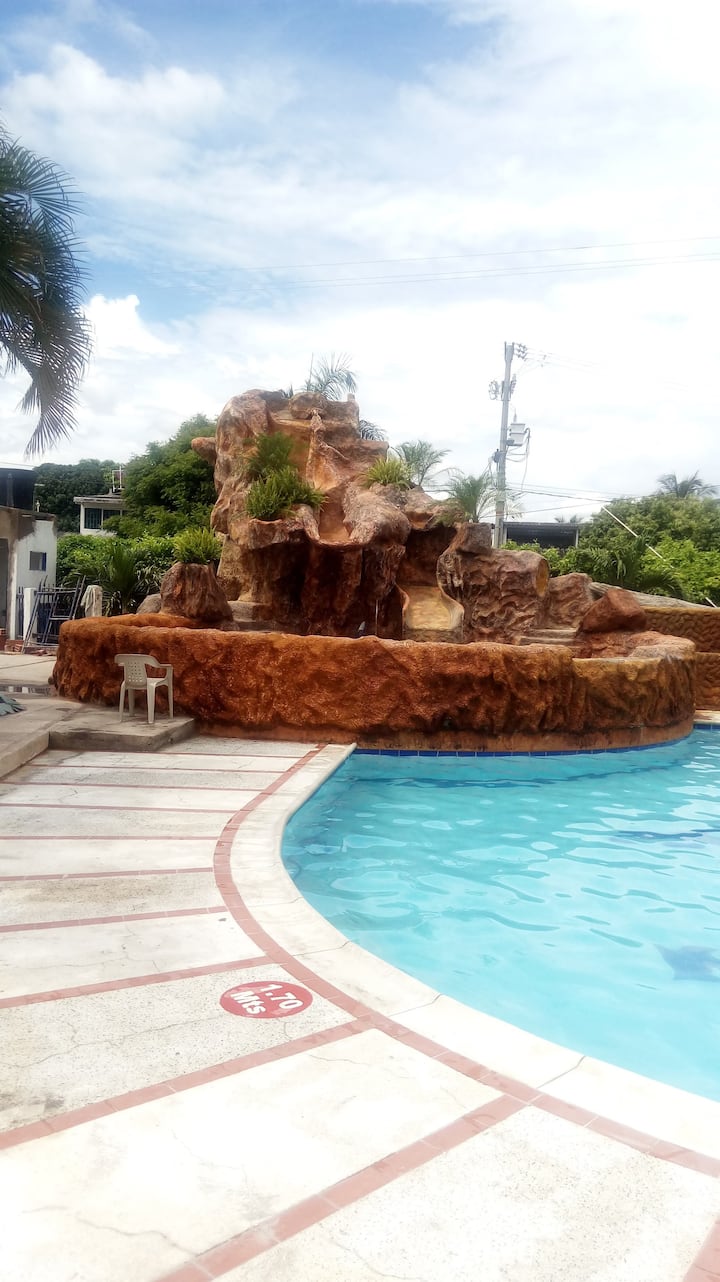 Hermosa Casa De Descanso Flandes Tolima. - Girardot