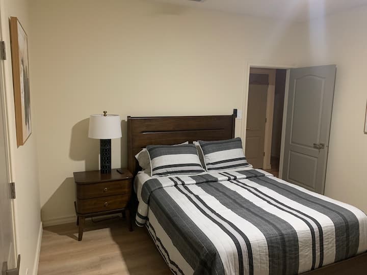 Quiet, Private, Clean - Room 1 - Midland, TX