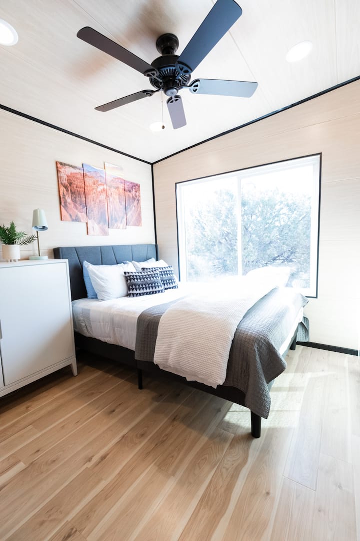 Brand New Tiny Home By Zion National Park - Utah