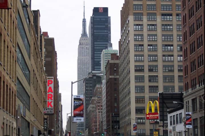 Very Large 3 Bedroom 2 Bath - New York