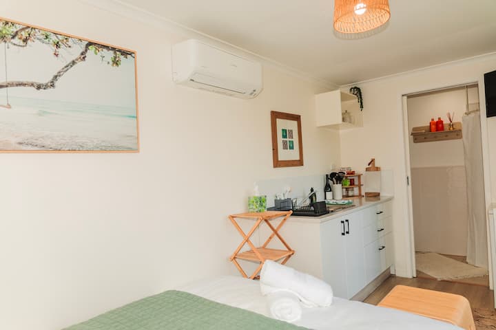 Three Pines Eco Cabin - Noosa Shire