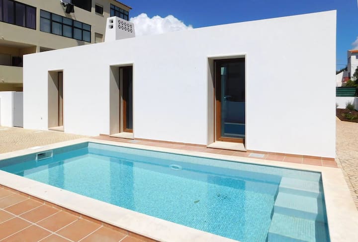 Villa With Pool Near The Beach - Alvor