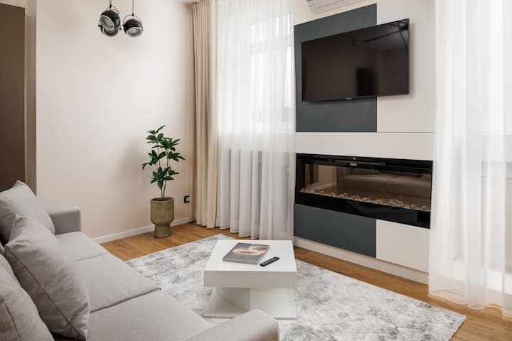 Skylark | Amsterdam Suite With Fireplace & View - Brassó