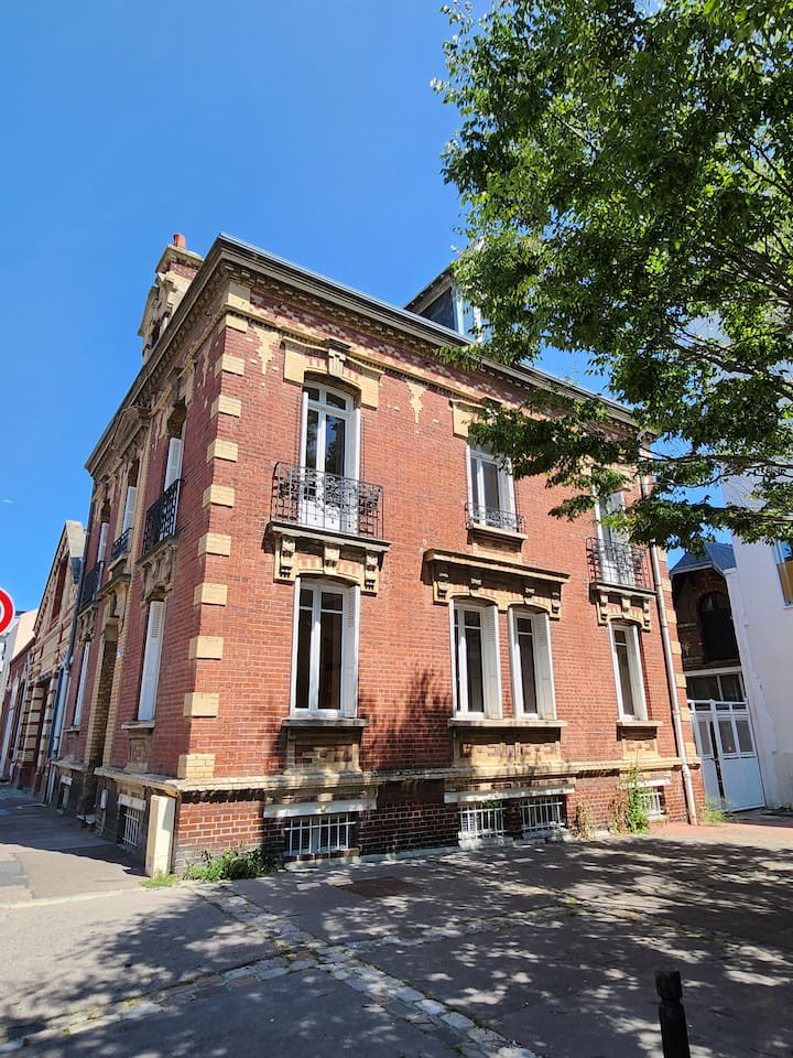Spacieuse Maison De Ville 8 Chambres Et Extérieur - Harfleur