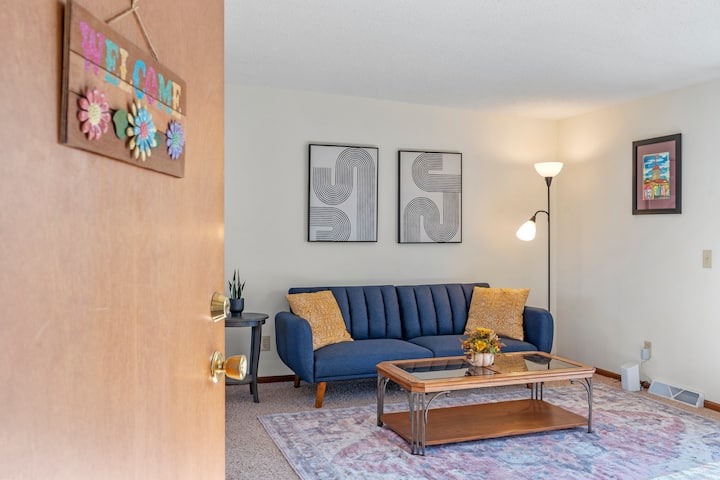 Cozy And Private 1 Bed 1 Bath - Springfield, IL