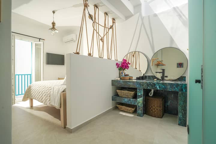 Junior Suite With Balcony By Seabed Mykonos - Mykonos