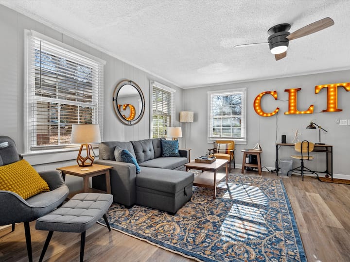 Midcentury Escape | Pets Welcome | Near Uptown+clt - Charlotte