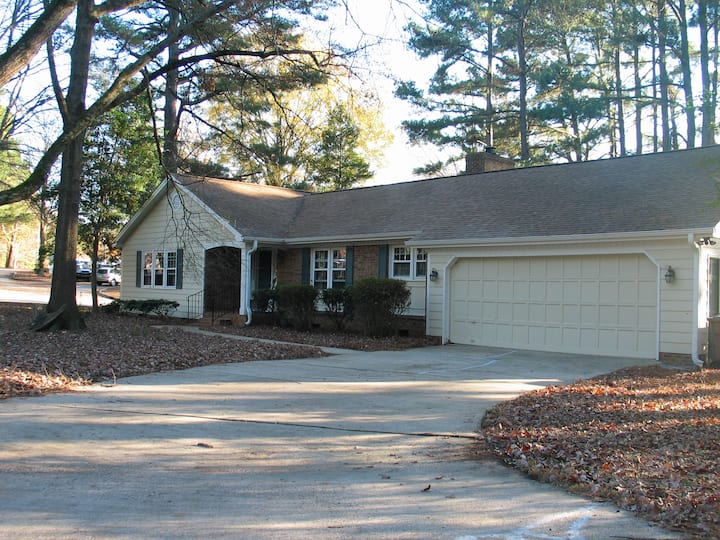 Cary Top Location Ranch Home - Cary, NC