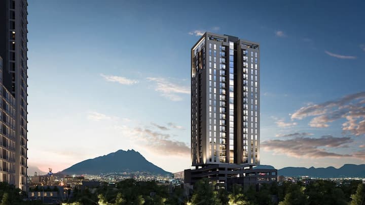 81. A Unos Pasos Del Paseo Santa Lucía - Monterrey
