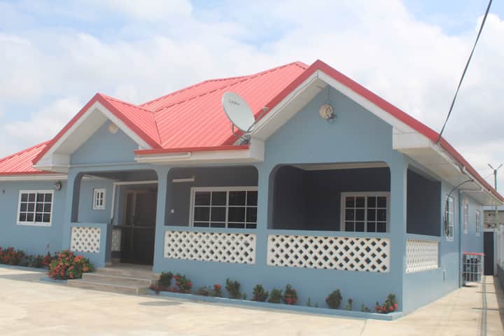 Coast To Coast Vacation Home - Ghana