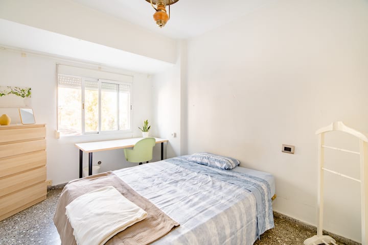 Cozy And Clean Room - Murcia